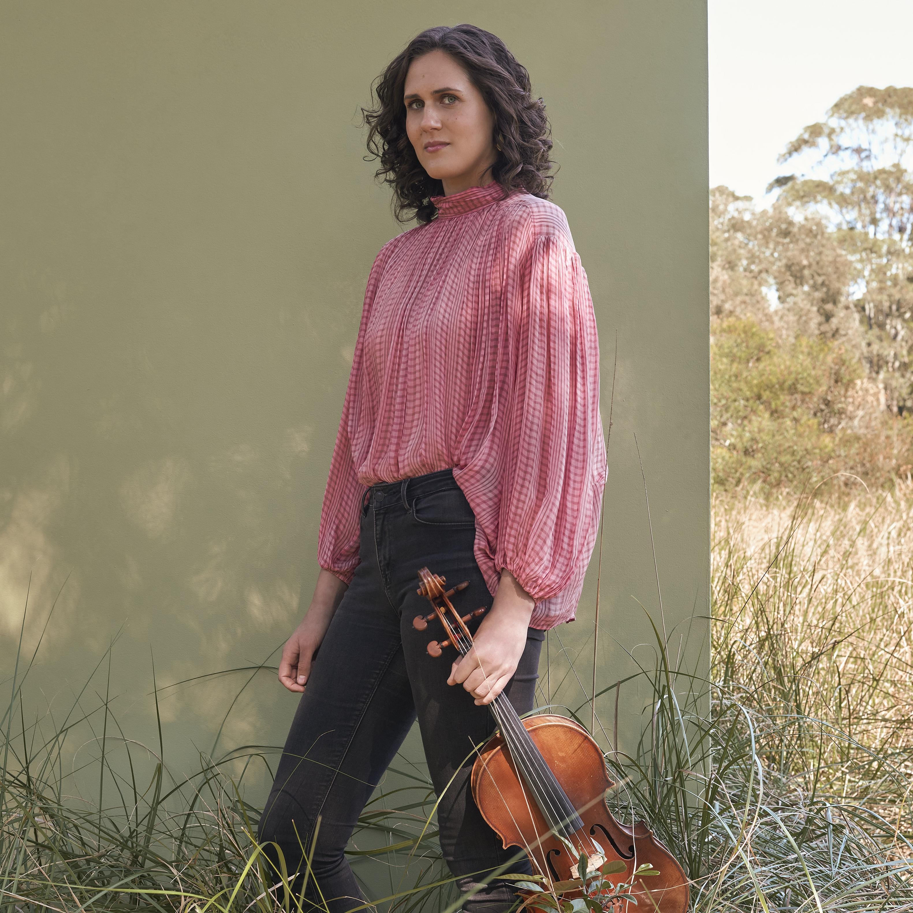 STEFANIE FARRANDS (VIOLA 2008) | Australian National Academy of Music